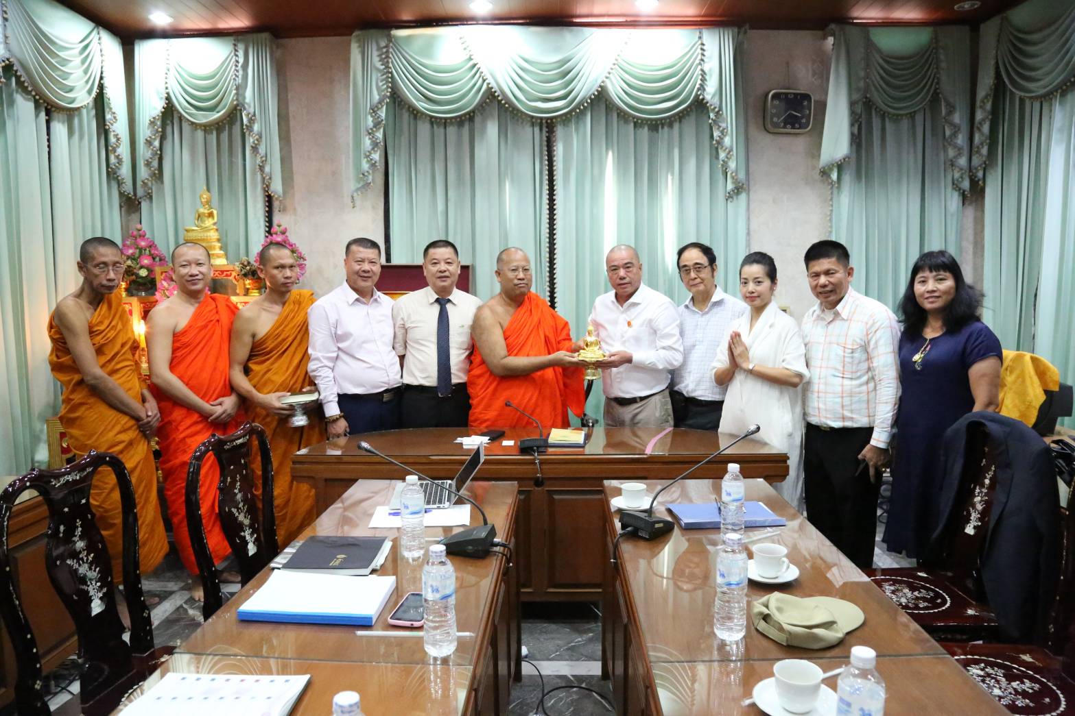 มจร หารือ ผู้อำนวยการพิพิธภัณฑ์ เมืองเซียะเหมิน มณฑลฝูเจี้ยน จีนMCU had ...